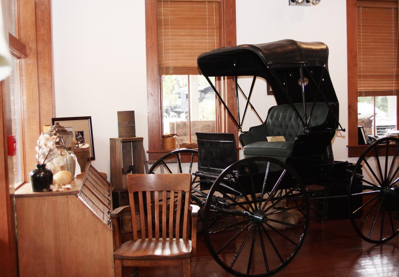 A Road Trip to 5 Vintage General Stores in Florida • Authentic Florida