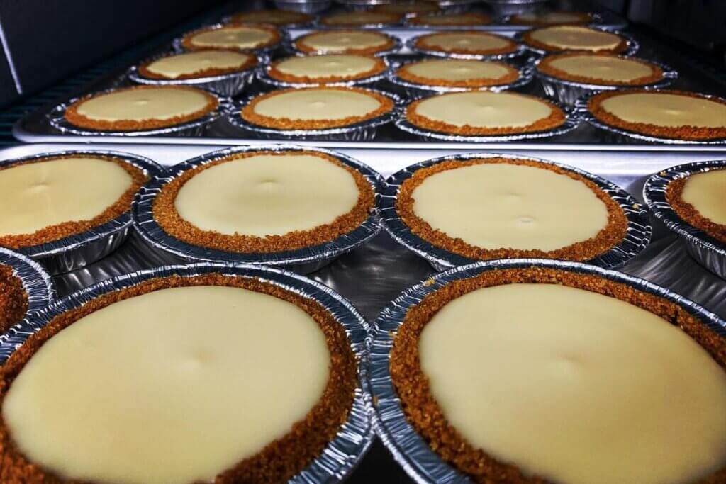 7 Best Places to Get Key Lime Pie in Miami • Authentic Florida