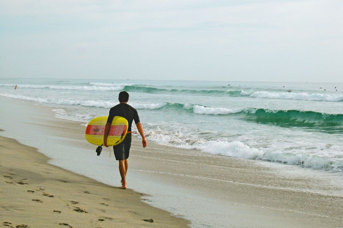 14 Best Surfing Beaches in Florida • Authentic Florida