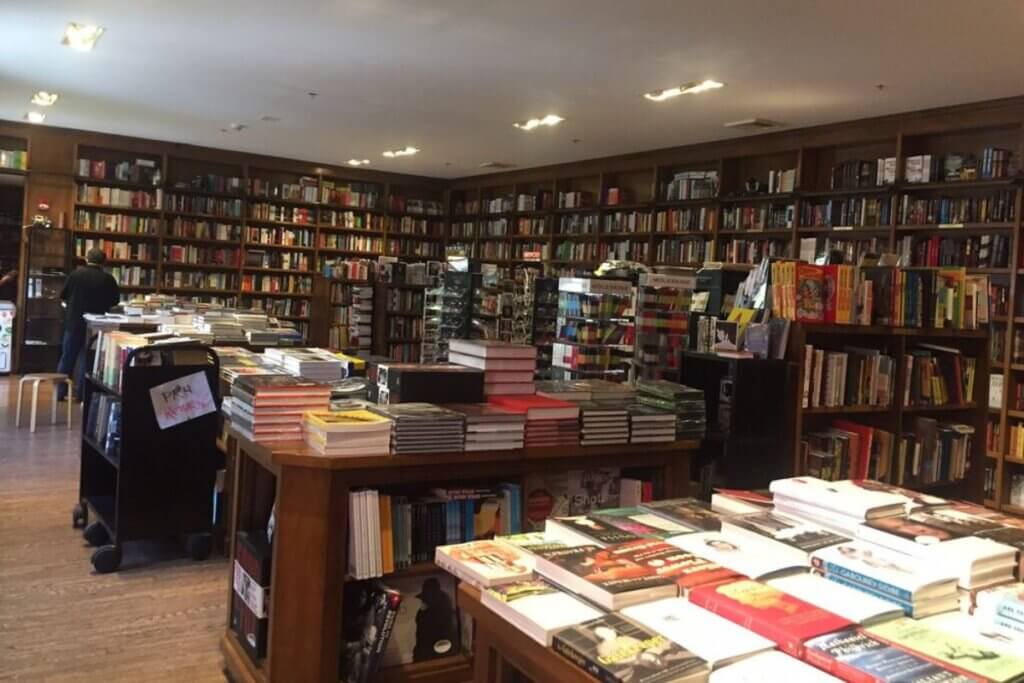 A Road Trip to Florida's Best Independent Bookstores in 2023